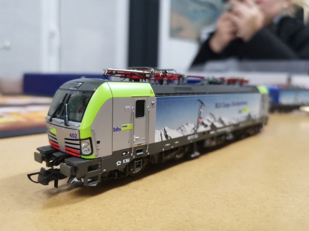Roco - BLS Vectron Re 475 402 | Kaufen auf Ricardo