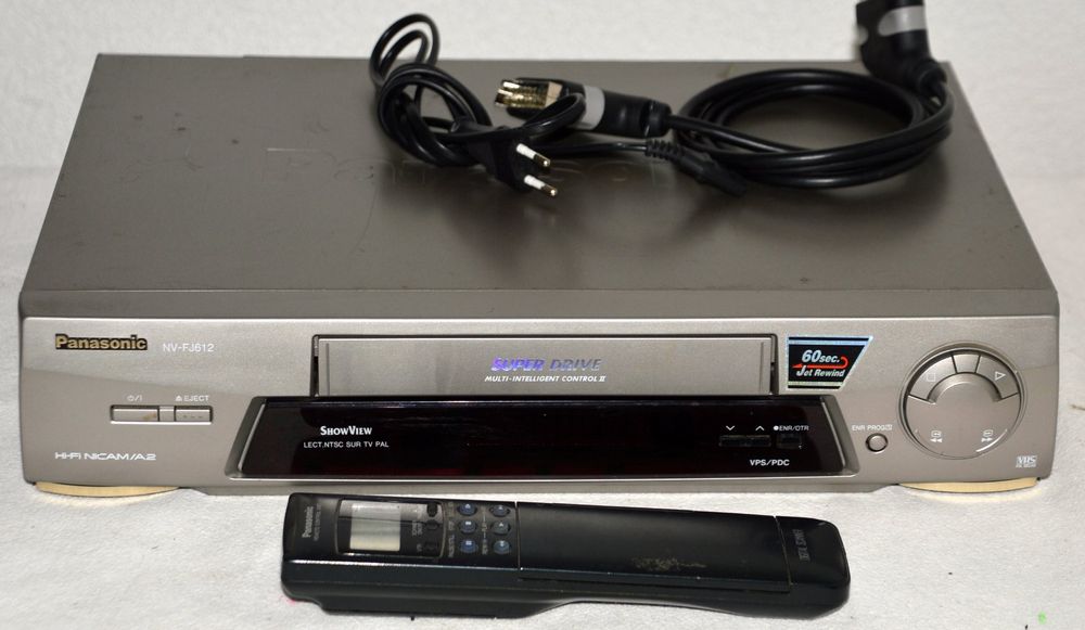 Videorecorder VHS Panasonic NV-FJ612F-S magnétoscope (Gebraucht) in ...