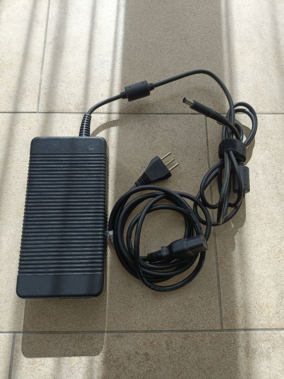 HP Thunderbold Transformer 230 Watt (Gebraucht) in Grabs für CHF 21 ...