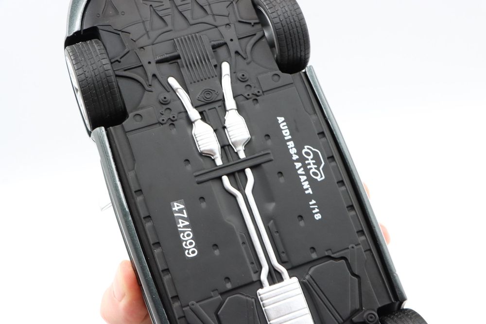 Audi RS4 B7 Avant 2006 1:18 Otto Models (Neu und originalverpackt) in ...