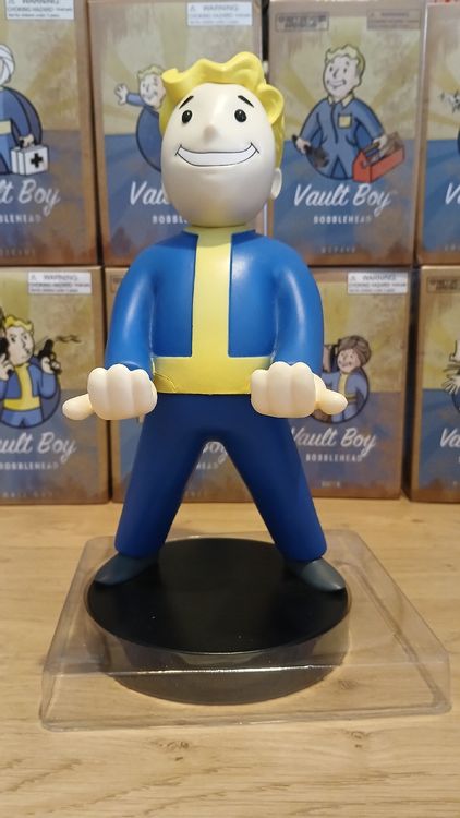 Fallout Vault Boy Game Controller Stand Holder (Gebraucht) in Fribourg ...