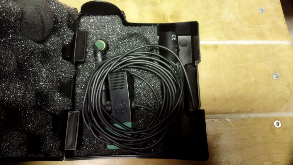 AKG C418 Mini Kondensatortrommelmikrofon mit Clip und Case | Kaufen auf ...