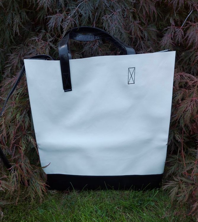 Freitag Julien F262 M / black and white/einm. Farbkombi NEU! (Neu und originalverpackt) in ...