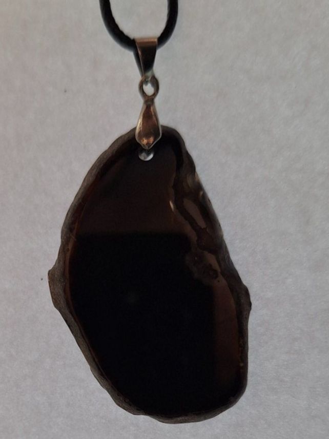 Achat-Anhänger mit Lederband, neu, Unikat. (Black Onyx) (Neu (gemäss ...