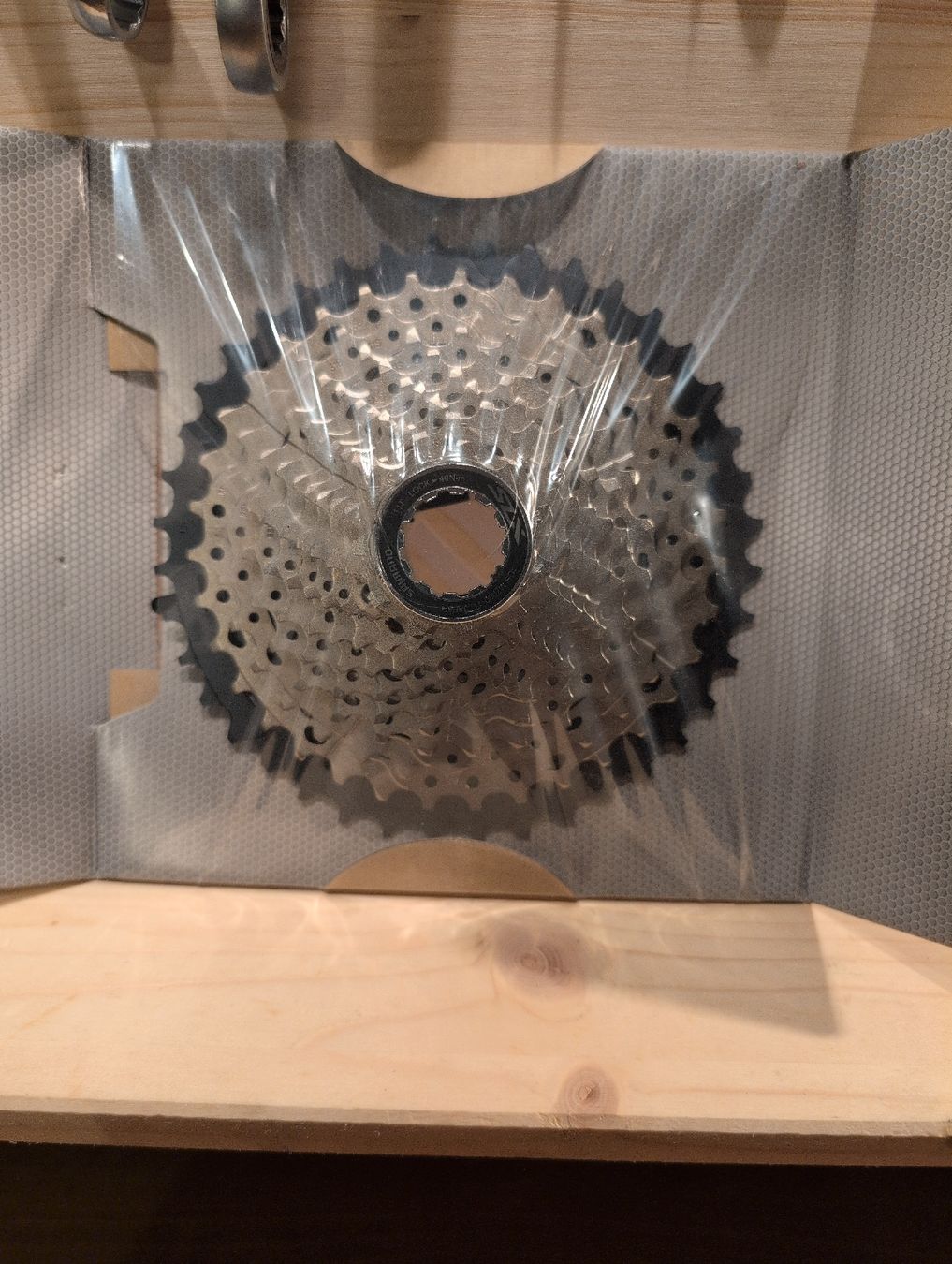 Cassette Shimano SLX 11v 11-40 (Neuf avec emballage d'origine) à La ...