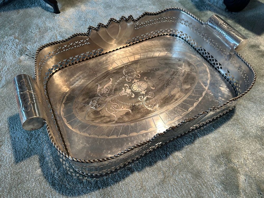 2 (zwei) Dekorative Tablets aus poliertem Nickel, Art Déco (Gebraucht ...