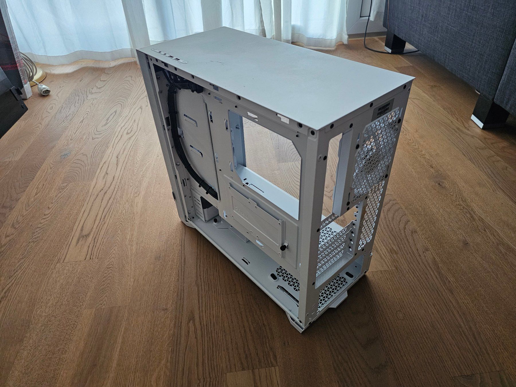 Fractal Design Pop Silent White TG Window (Gebraucht) in Weiach für CHF ...