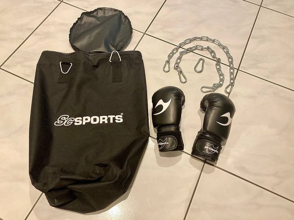 Boxsack und Boxhandschuhe Kinder (Gebraucht) in Zürich für CHF 39 – nur ...