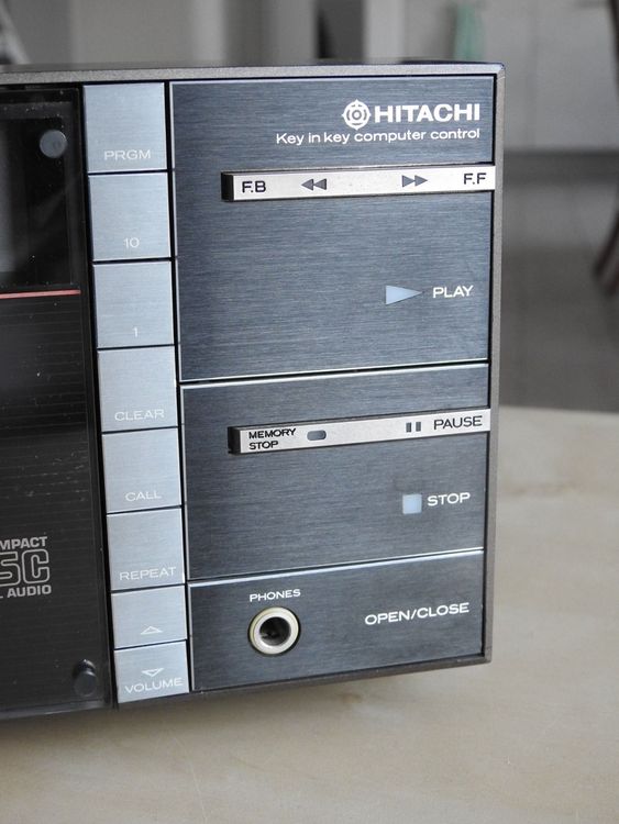 Lecteur CD vintage HITACHI DA-1000 (Gebraucht) in Essertes für CHF 102 ...