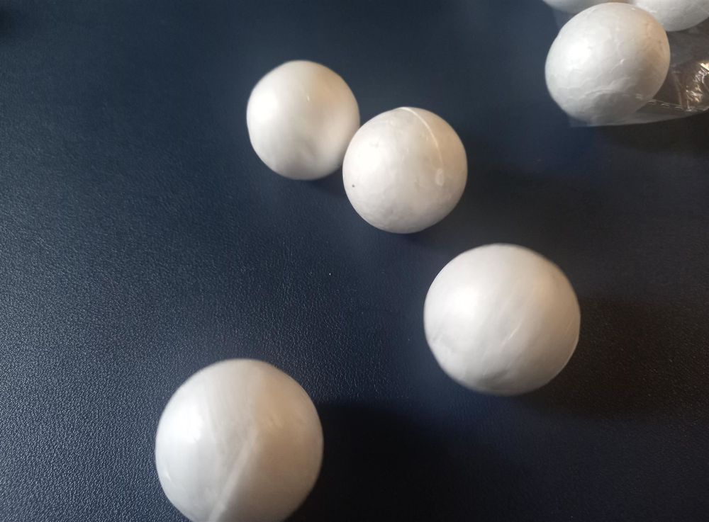200x Ball 40mm aus Styropor Sagex / Balle Polystyrene Sagex | Kaufen ...