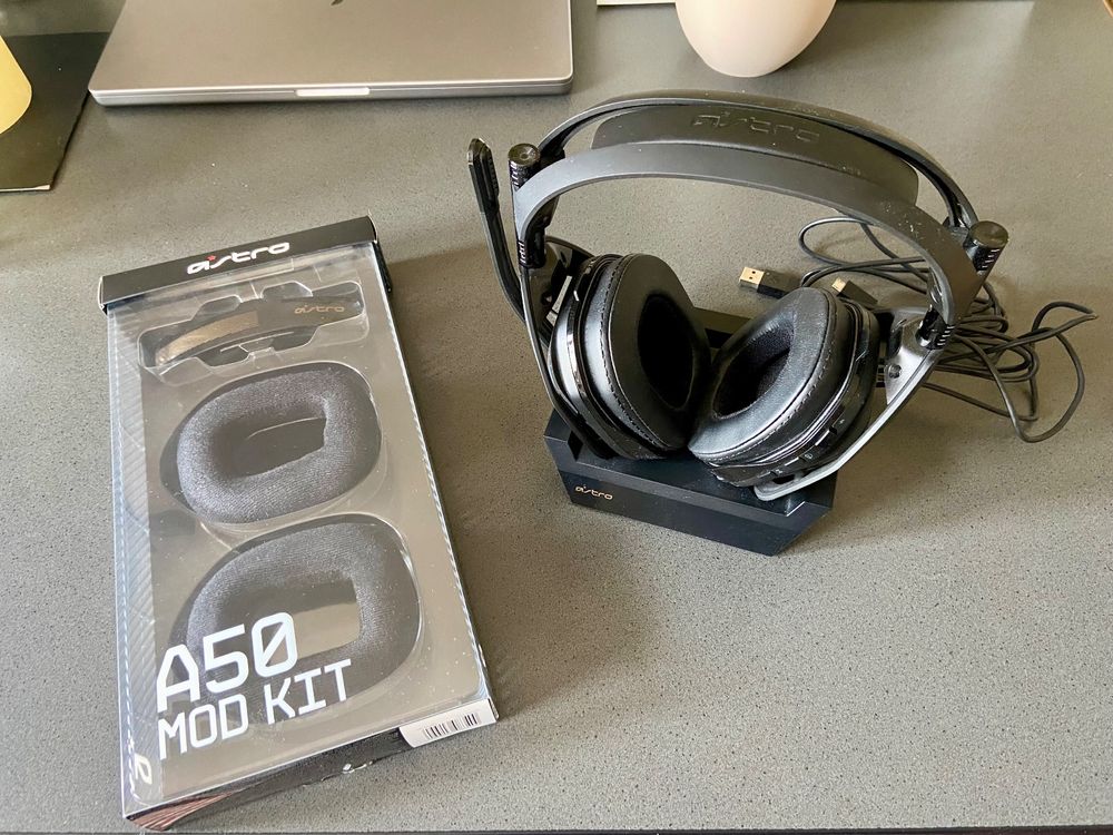 Astro A50 Gaming Headset Xbox/PC mit zusätzlichem Mod Kit (Gebraucht ...