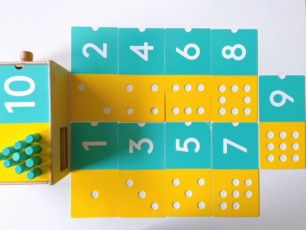 Wooden Counting Box The Free Spirit Play Kit Lovevery (Gebraucht) in ...
