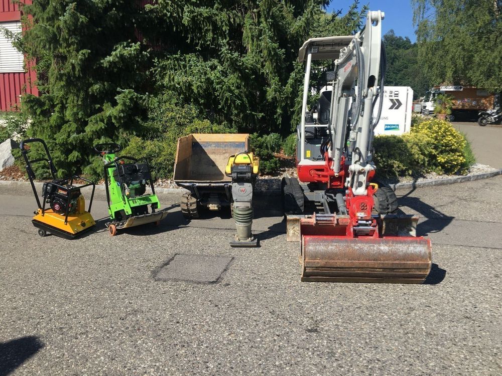 Bagger 2.2t mit Powertilt zu vermieten (Gebraucht) in Stetten für CHF ...