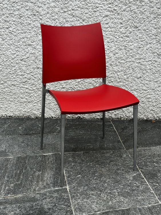 Desalto Sand stapelbarer Stuhl Outdoor, rot, NP CHF 362.-Stk (Gebraucht) in Meikirch für CHF 99 ...