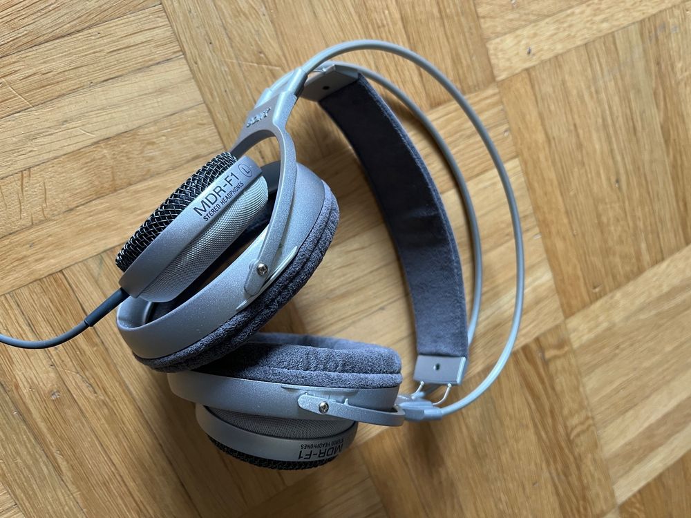 Sony MDR-F1 Stereo Kopfhörer - Professional (Gebraucht) in Watt für CHF 190 – mit Lieferung auf ...