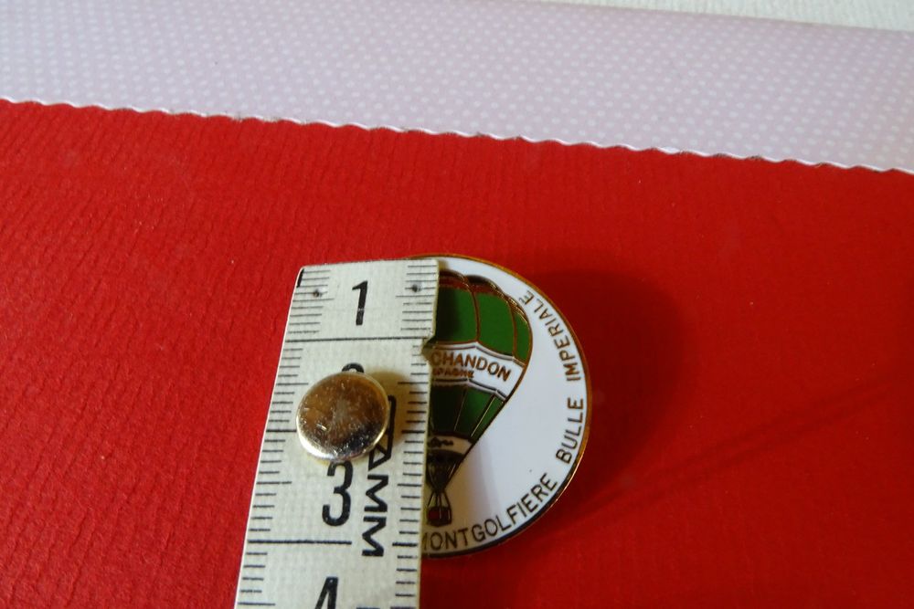 pin's / broche montgolfière champagne Moët & Chandon (D'occasion) à ...