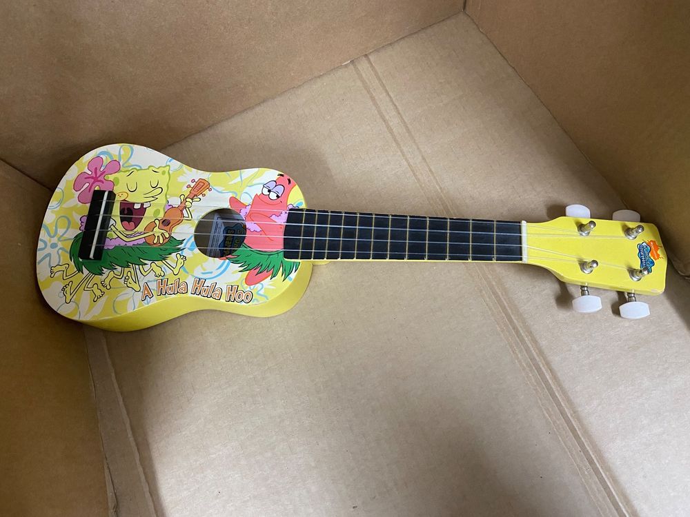 SpongeBob Ukulele (Gebraucht) in Eschlikon TG für CHF 20 – mit ...