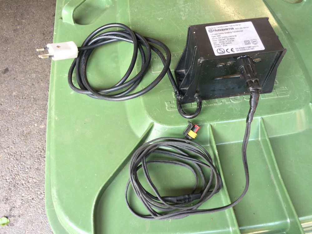 Husqvarna automower 230 ACX 2 stations de charge | Kaufen auf Ricardo