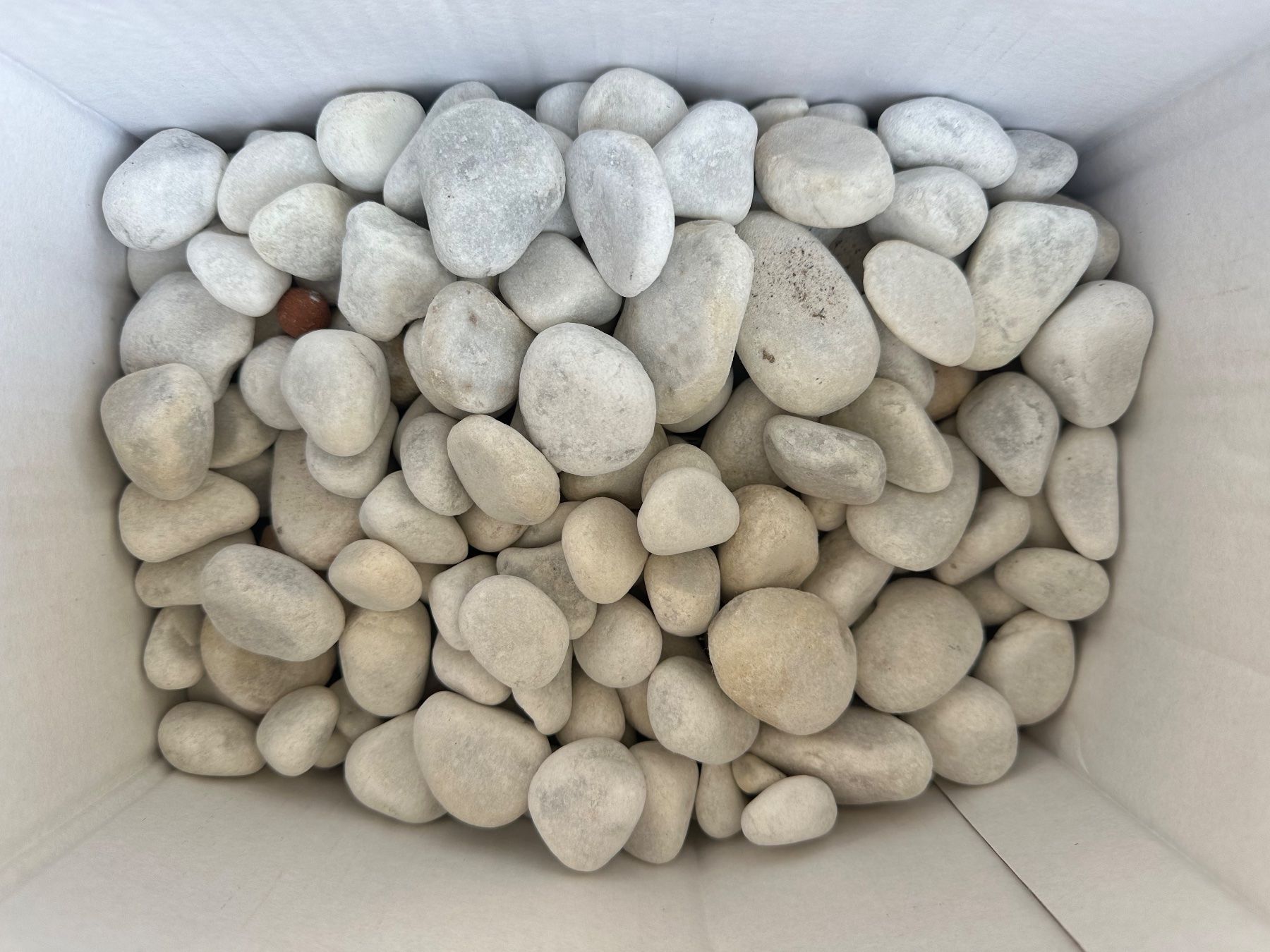 Zierkies / Ziersteine weiss 25-40 mm 10 kg (Gebraucht) in Stallikon für ...