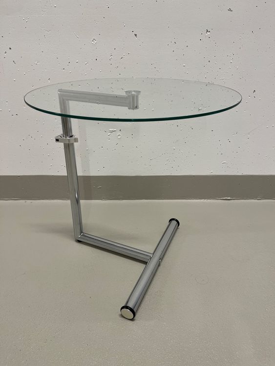 Hohenverstellbarer Glas Couchtisch