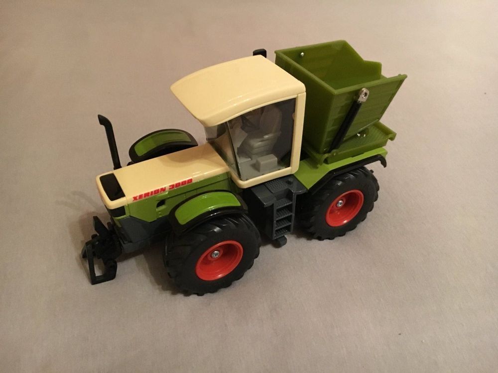 Siku Claas Xerion 3000 | Kaufen auf Ricardo