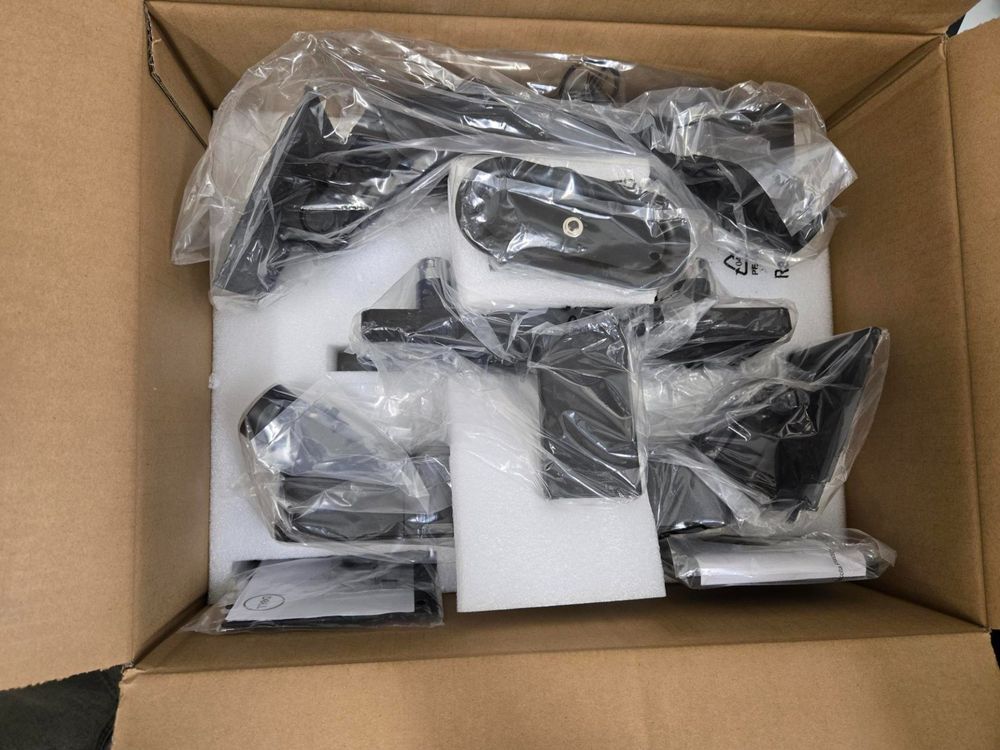 Dual Monitor Arm Dell neu (Neu und originalverpackt) in Hombrechtikon für CHF 205 – mit ...