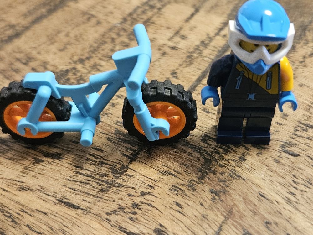 lego figurine city + vélo | Kaufen auf Ricardo