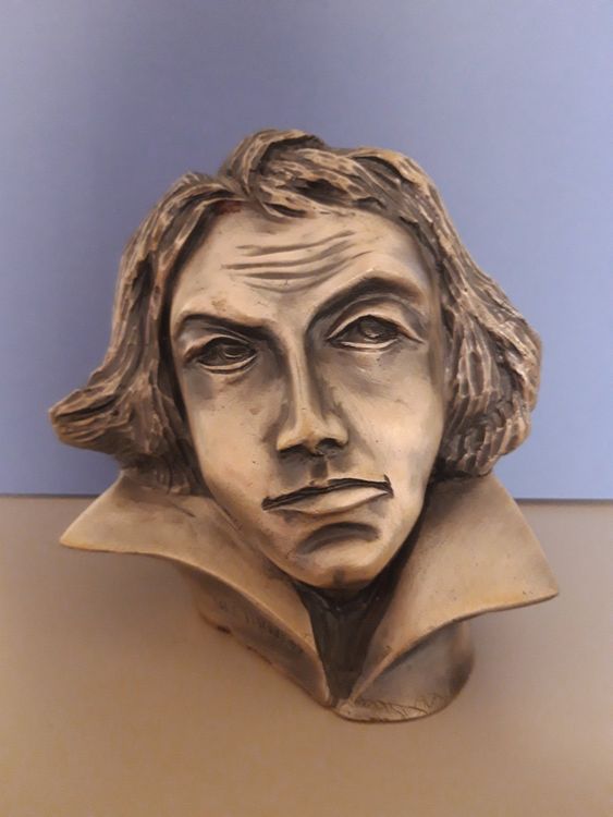 Beethoven Büste Lo-Pe Peltro (Zinn) Vintage-Figur Rarität (Gebraucht) in Wil SG für CHF 1 – mit ...