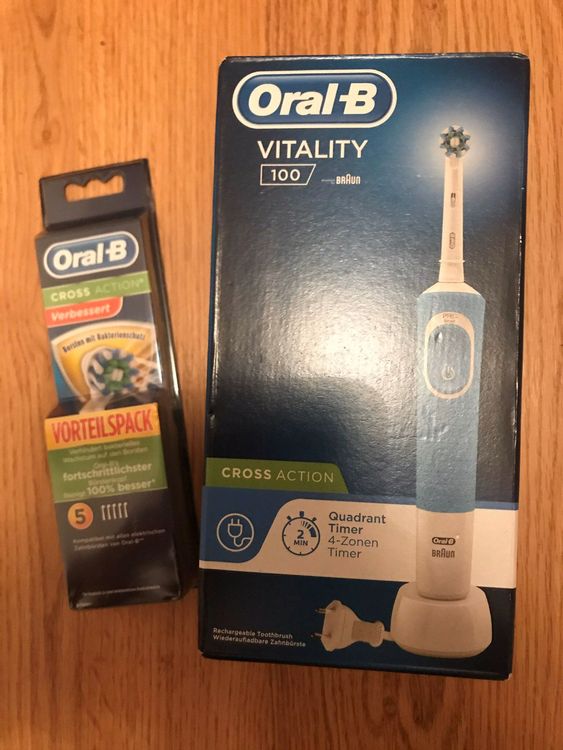 Oral B Vitaity inkl. Ersatzbürsten NEU (Neu und originalverpackt) in ...