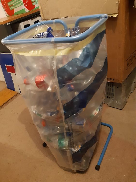 Müllsackständer- PET Flaschen Sackhalter (Gebraucht) in für CHF 21 ...