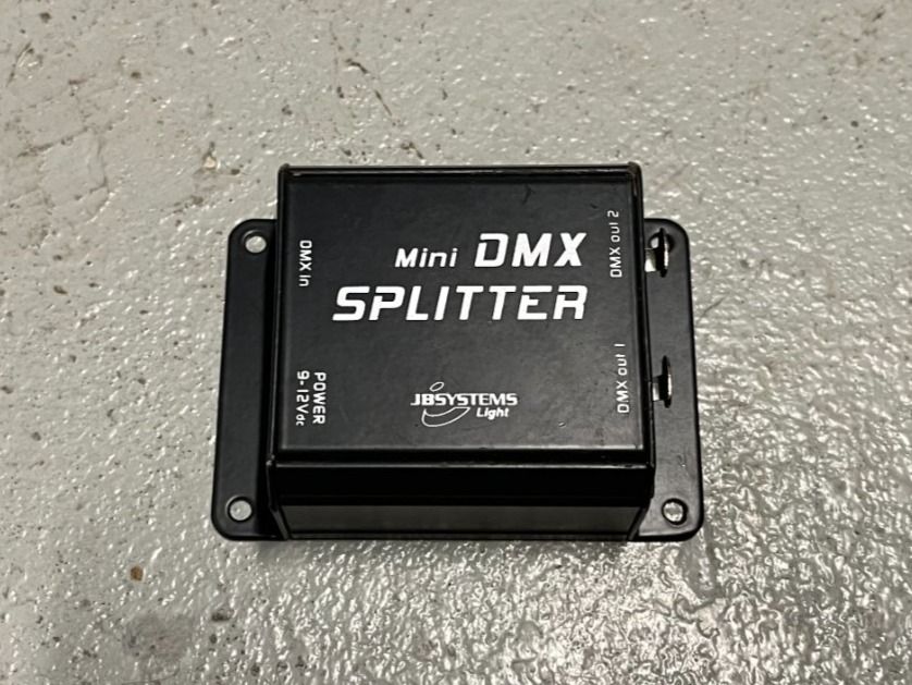 Mini DMX Splitter 1 zu 2 (Gebraucht) in Mühlethal für CHF 17 – mit ...