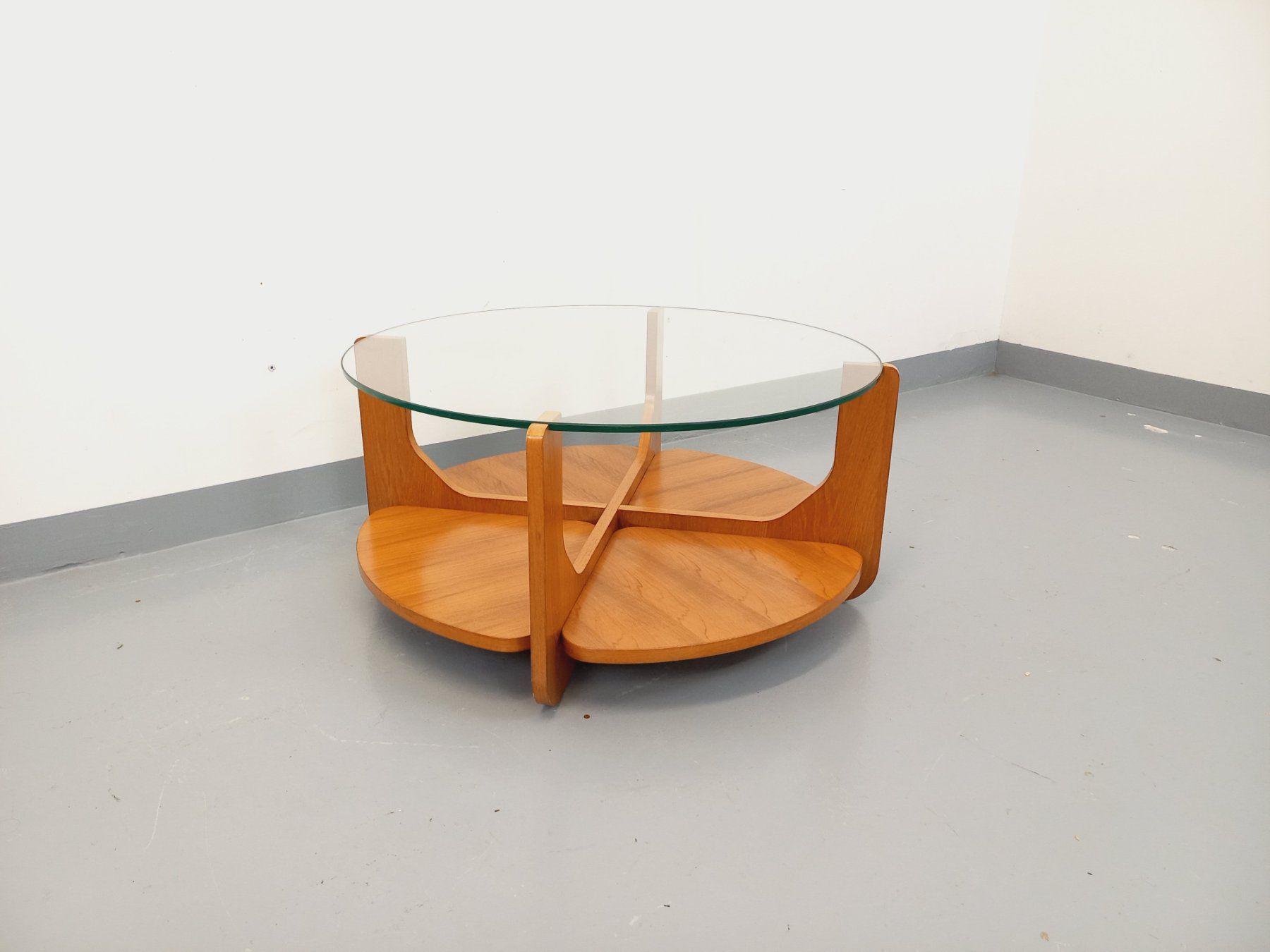 Table basse ronde à 2 plateaux vintage Hugues Poignant teck (Gebraucht ...