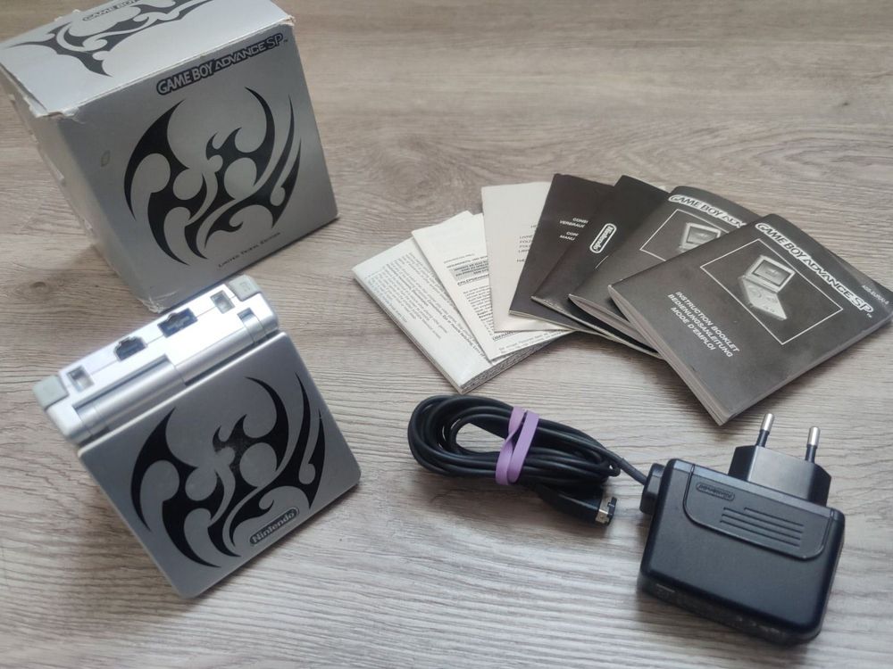 Gameboy Advance SP Tribal inkl. OVP (Gebraucht) in Rickenbach b. Wil ...