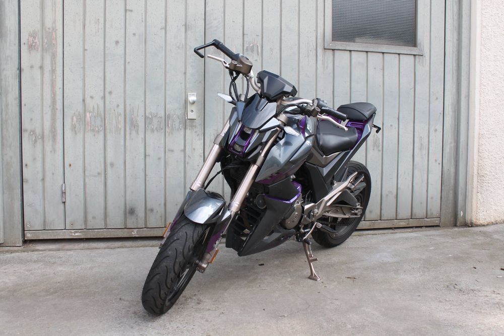Elegantes Motorrad Ab 16 Bildnie6850
