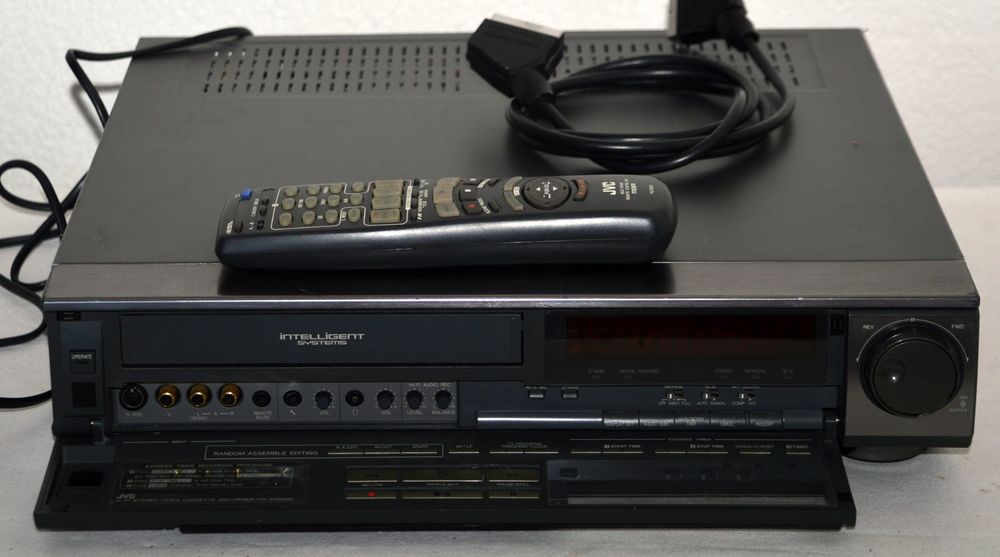 Videorecorder magnétoscope Super VHS JVC HR-S6800E | Kaufen auf Ricardo