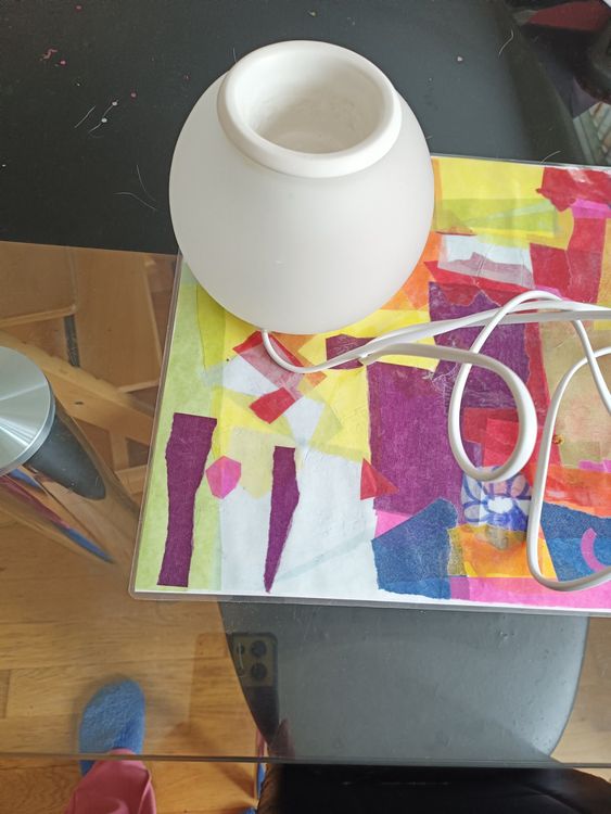 Elektrische duftlampe leuchtet in verschiedenen Farben (Gebraucht) in Oftringen für CHF 7 – mit ...