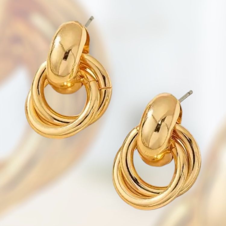 Ohrring 18k vergoldet (Neu und originalverpackt) in Hemmental für CHF 20 – mit Lieferung auf ...