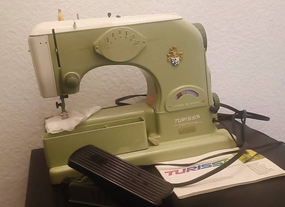 Turissa Fortuna Nähmaschine, Vintage, Sammlerstück (Gebraucht) in Bern ...