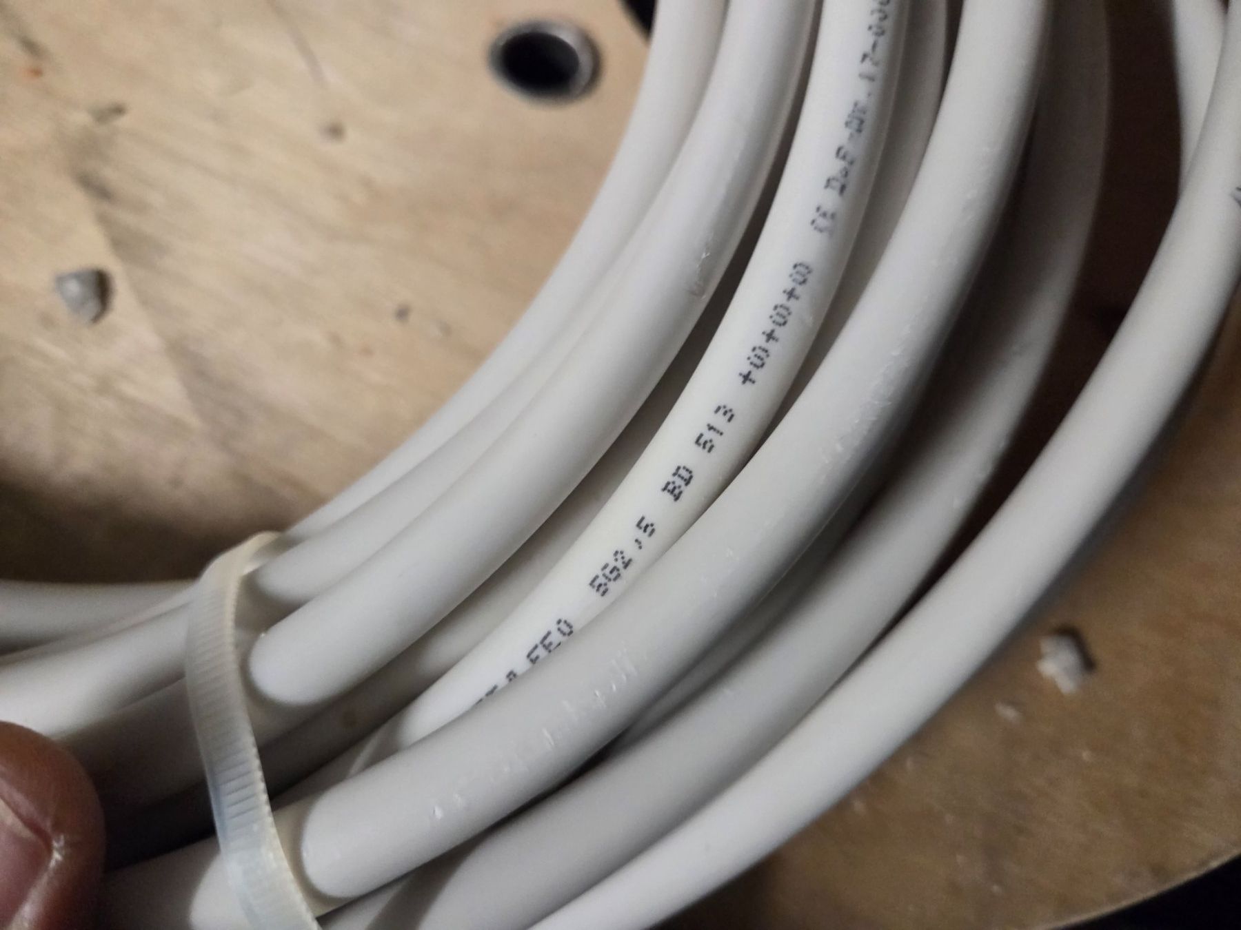 Kabel 5x2.5 5G2.5 5x2.5mm2 3LNPE TT VERLEGEKABEL 16m (Gebraucht) in ...