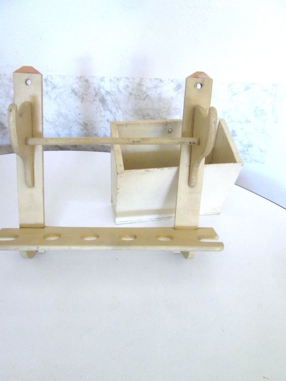 2 alte Küchengegenstände aus Holz (Gebraucht) in Sementina für CHF 3 – mit Lieferung auf Ricardo ...