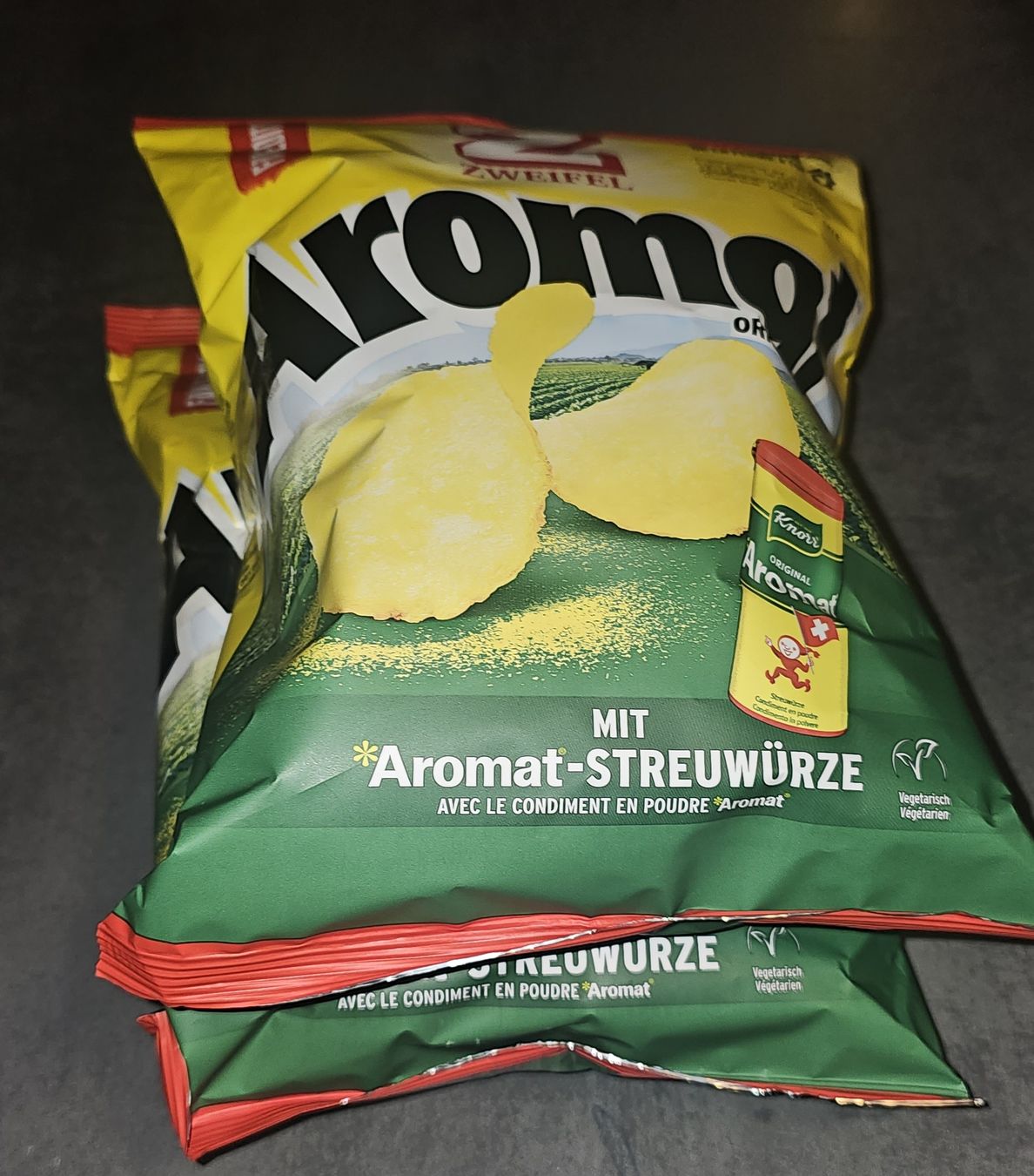 Zweifel Aromat – FAN EDITION 2025 | lot de 2 paquets (Neu und ...