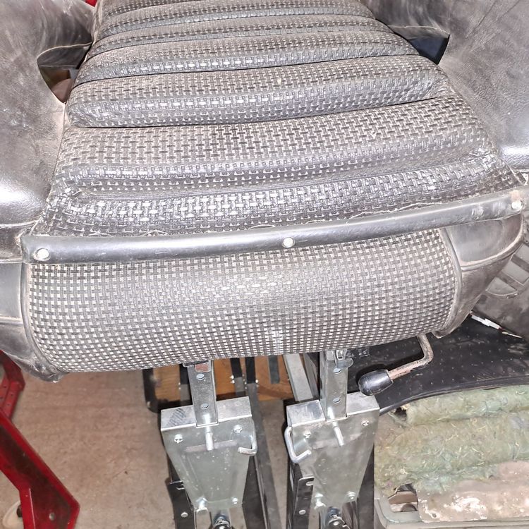 Alfa Romeo 1750 GTV Sitz 1. Serie (Defekt) in Reinach BL für CHF 135 ...