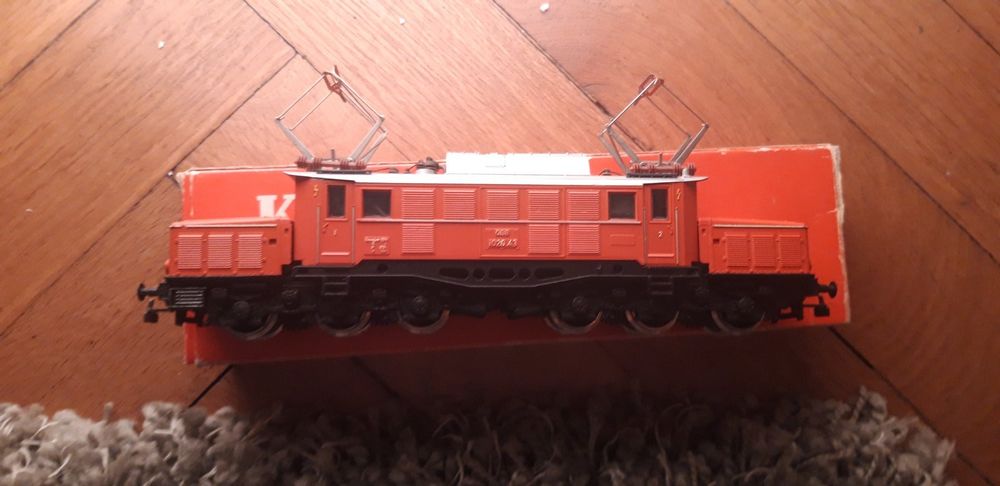 Kleinbahn H0 ÖBB 1020 Krokodil / Guss / mit 2 Motoren (Gebraucht) in ...