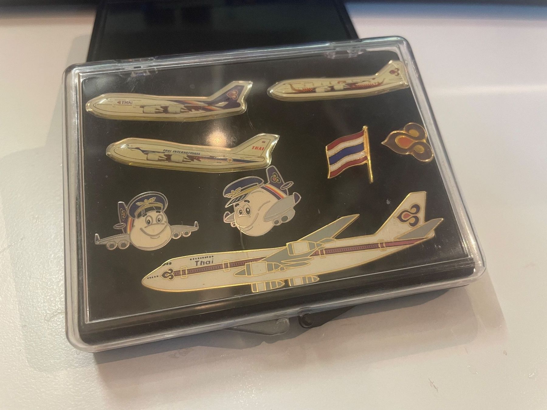 Pin-Set Thai Airways 8 Stück (Gebraucht) in Hochfelden für CHF 55 – mit ...