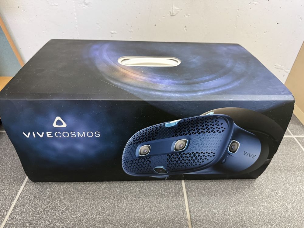 VR Brille HTC Vive Cosmos Komplettset (Neu (gemäss Beschreibung)) in Neftenbach für CHF 200 ...