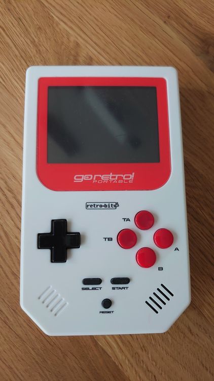 Goretro Portable - retro-bit | Kaufen auf Ricardo