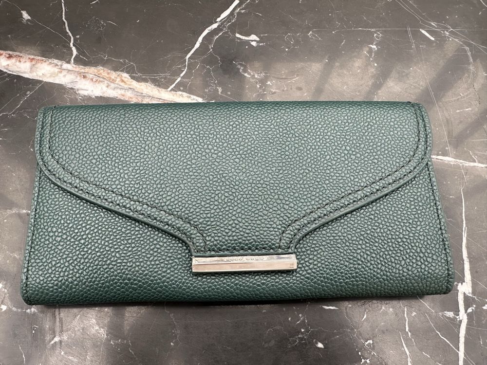 Stylish HUGO BOSS Green Leather Wallet | Kaufen auf Ricardo