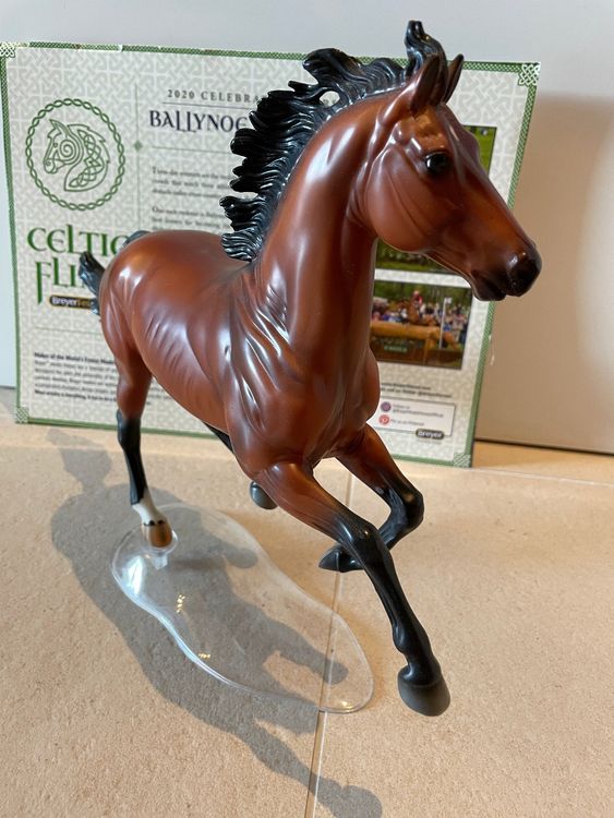 Breyer Modellpferd Ballynoe Castle RM Breyerfest 2020 (Neu (gemäss ...