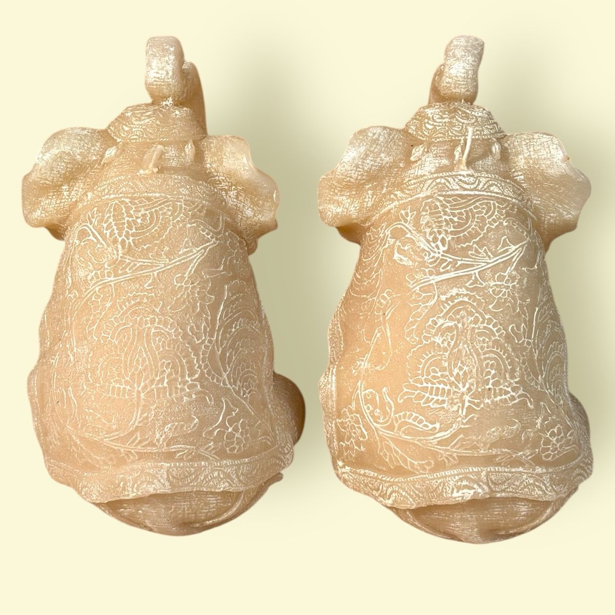 Elephant Candles - Set of 2 - Decorative Home Accents (D'occasion) à ...