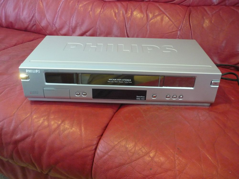 VHS Videorecorder - Philips VR 840 - | Kaufen auf Ricardo